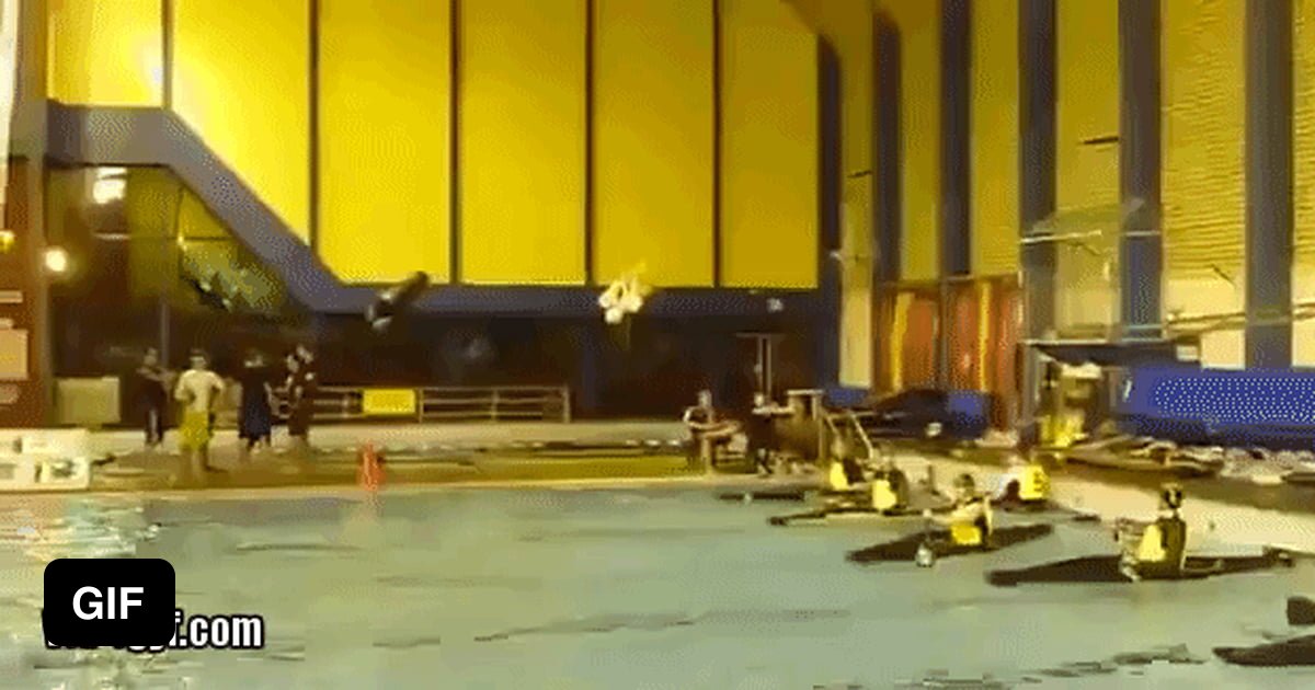 Kayak water polo fail - 9GAG