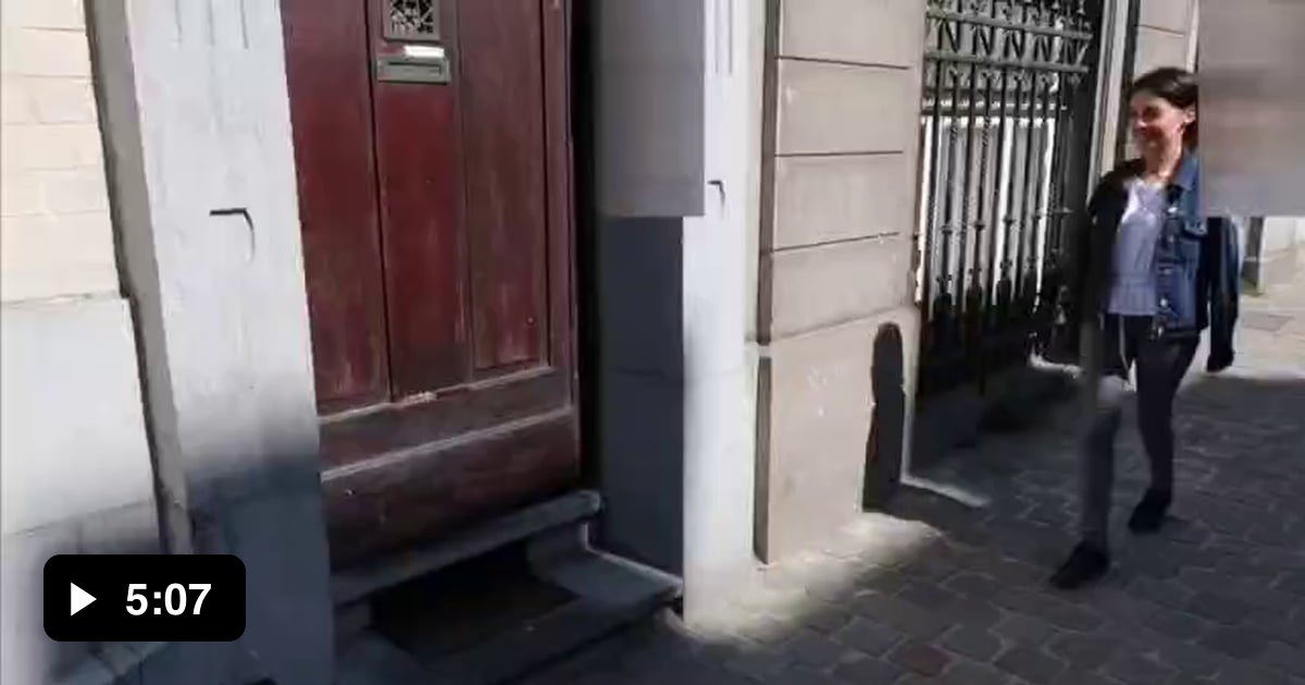 Belgian woman Sarah Talbi was born without arms but she can do ...