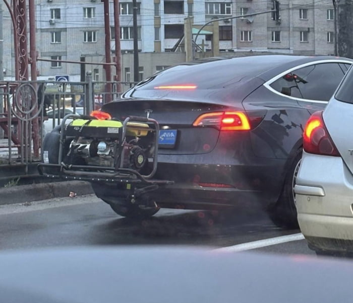 Tesla + Generator. Gone full circle in car development! - 9GAG