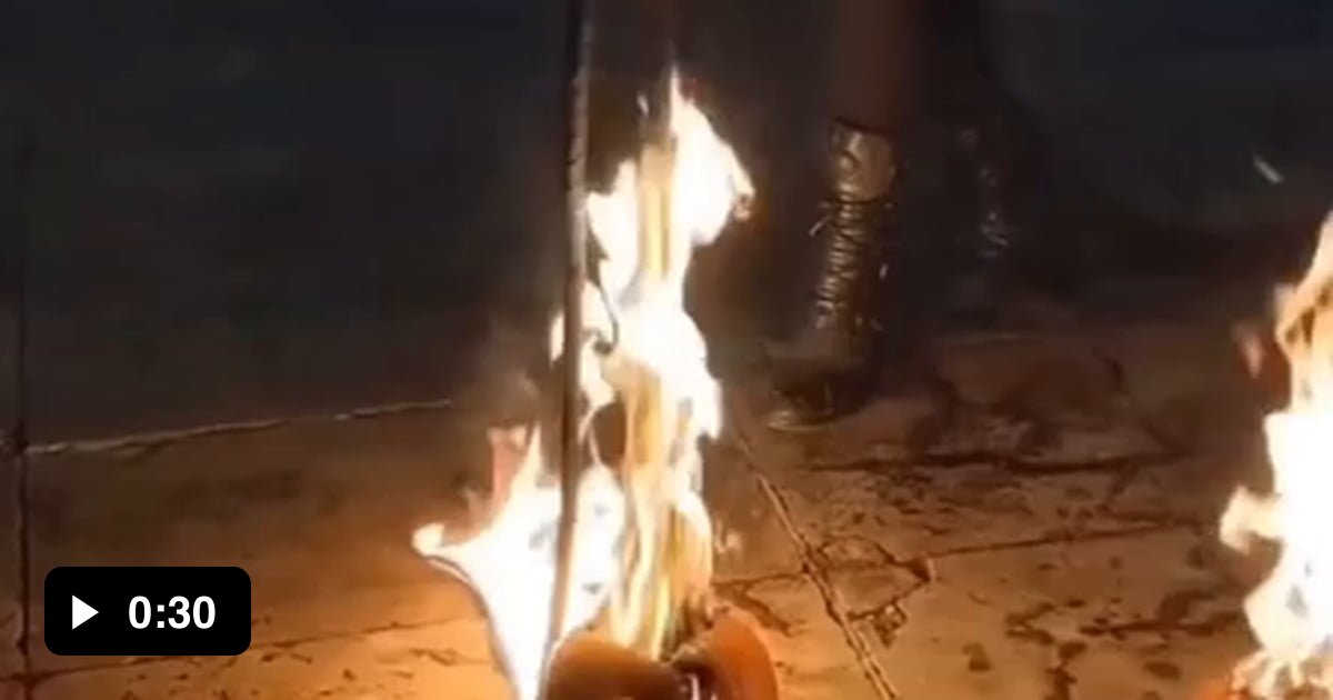 Fire Whip Cracking - 9GAG