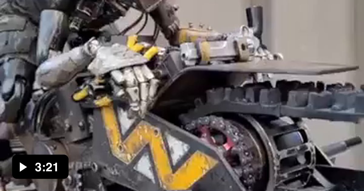 Remote control chainsaw trike - 9GAG