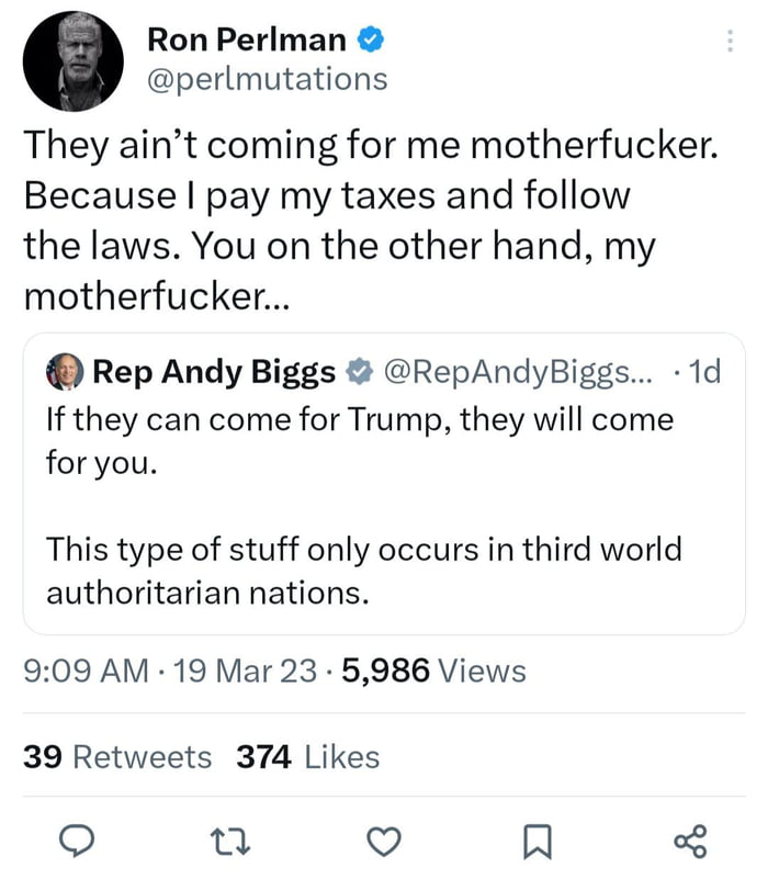 Ron Pearlman mic drop! - 9GAG