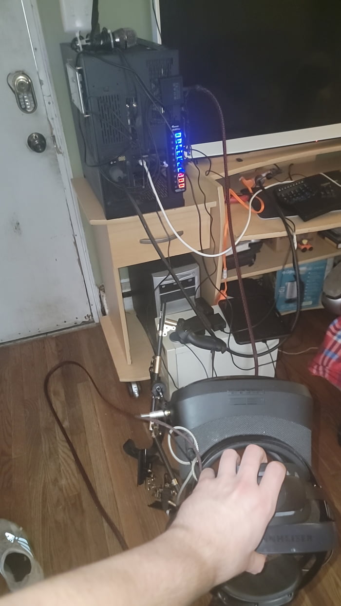 CAbLe MaNaGeMeNt - 9GAG