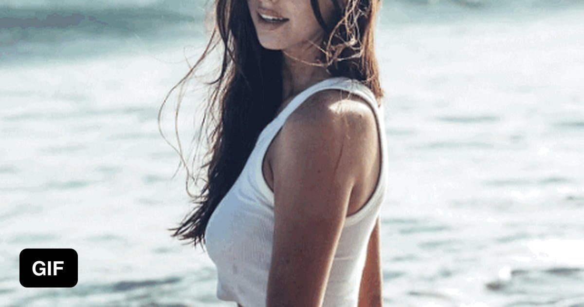 Sarah Waddles - 9GAG