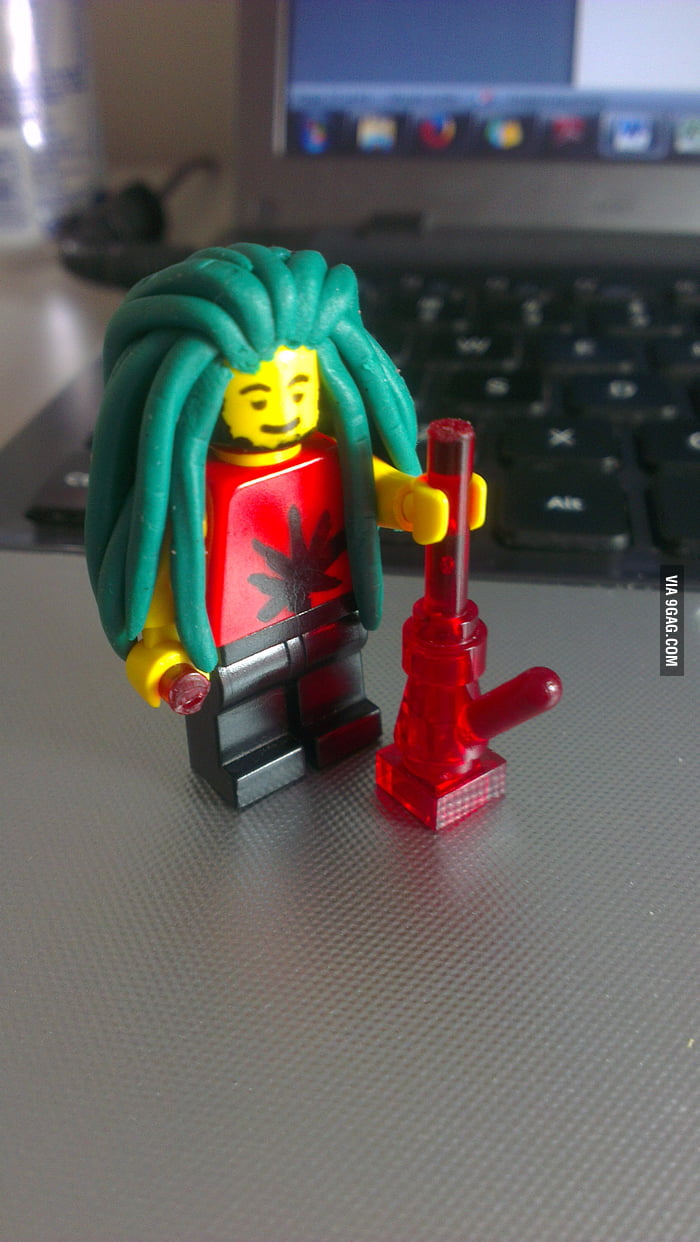 LEGO Bong - 9GAG