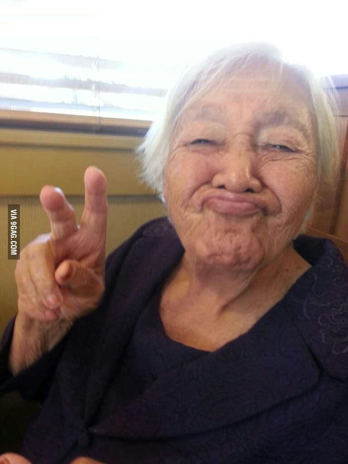 My grandma doing the duck face - 9GAG