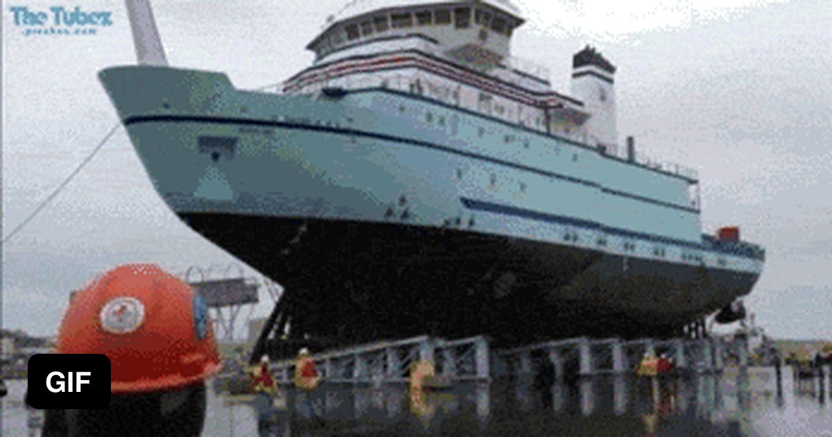 Ship launch - 9GAG