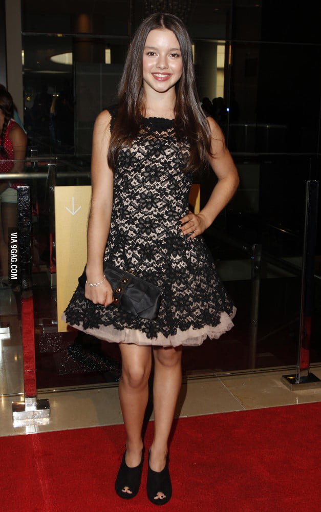 Fatima Ptacek. The girl behind Dora the explorer's voice. - 9GAG