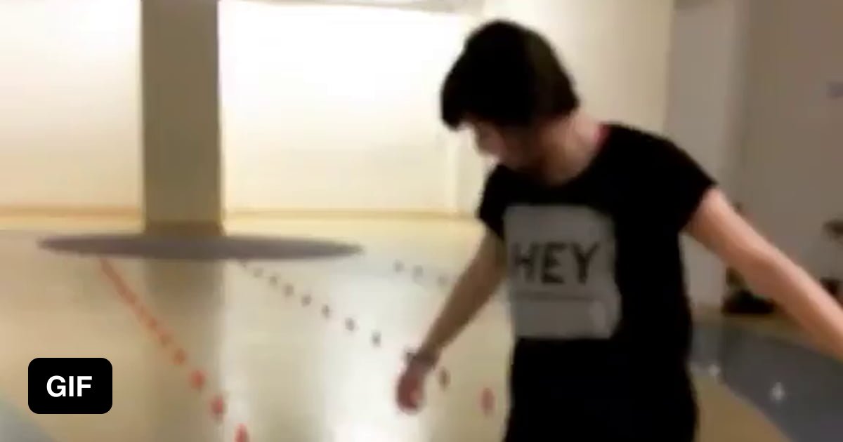 Fancy footwork - 9GAG