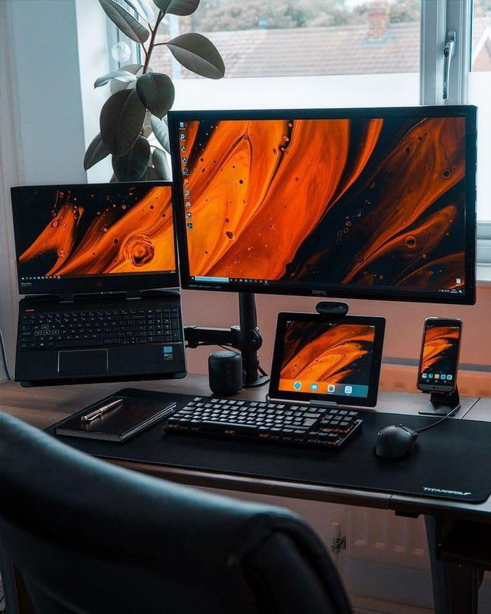 Laptop setup, orange/black theme, non RGB - 9GAG