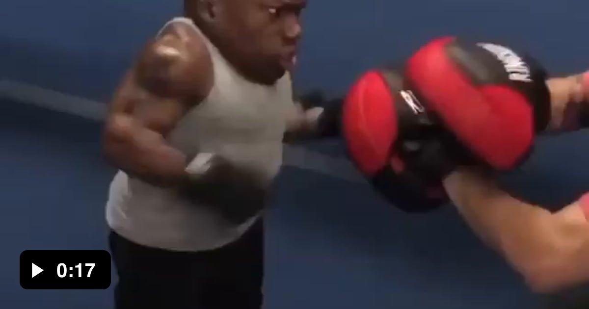 Didn't know Kevin Hart was a boxer - 9GAG