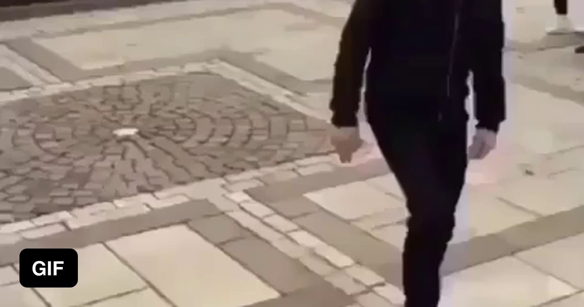 How karma works - 9GAG