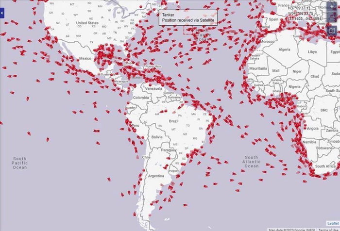 This map shows the current position of tankers, mostly filled with oil ...