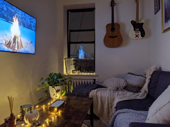 Cozy NYC apartment ready for fall. - 9GAG