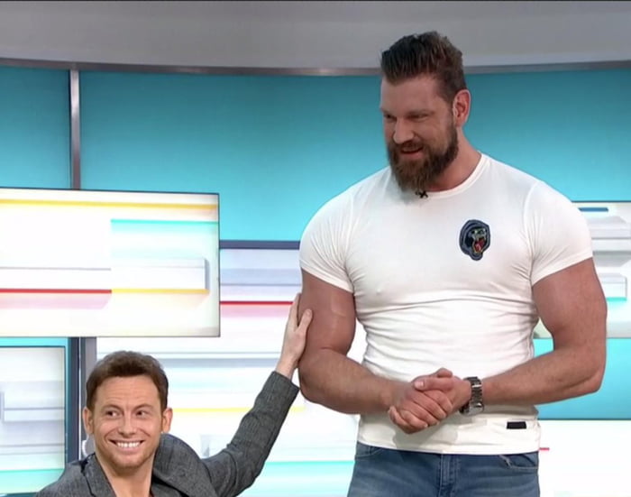 180cm vs 183cm - 9GAG