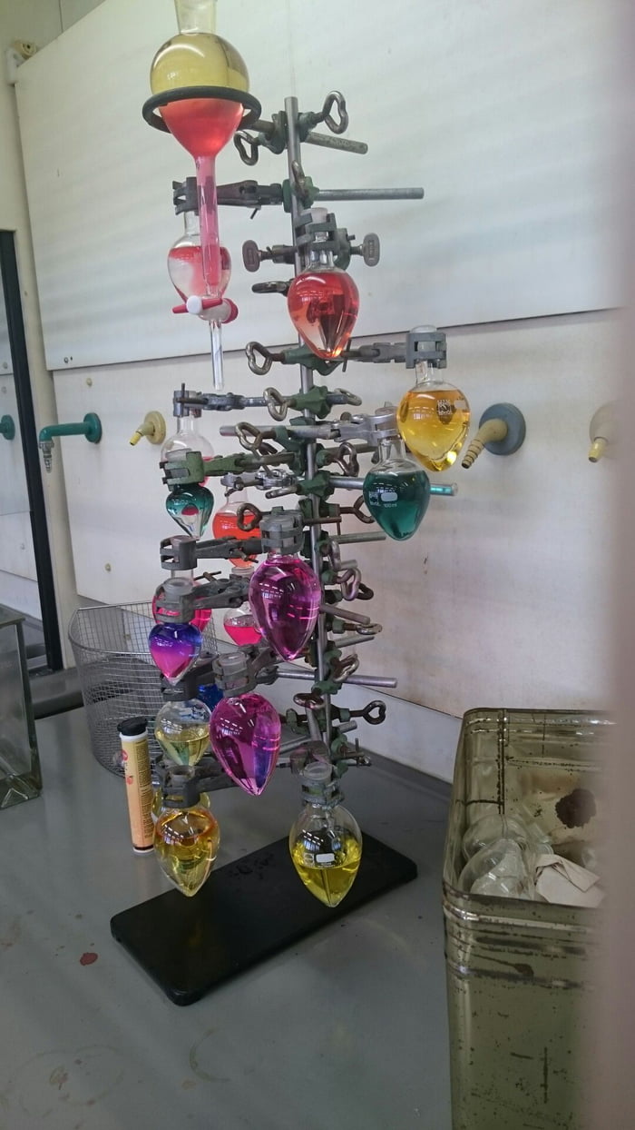 Our chemis-tree has been set up! :) - 9GAG