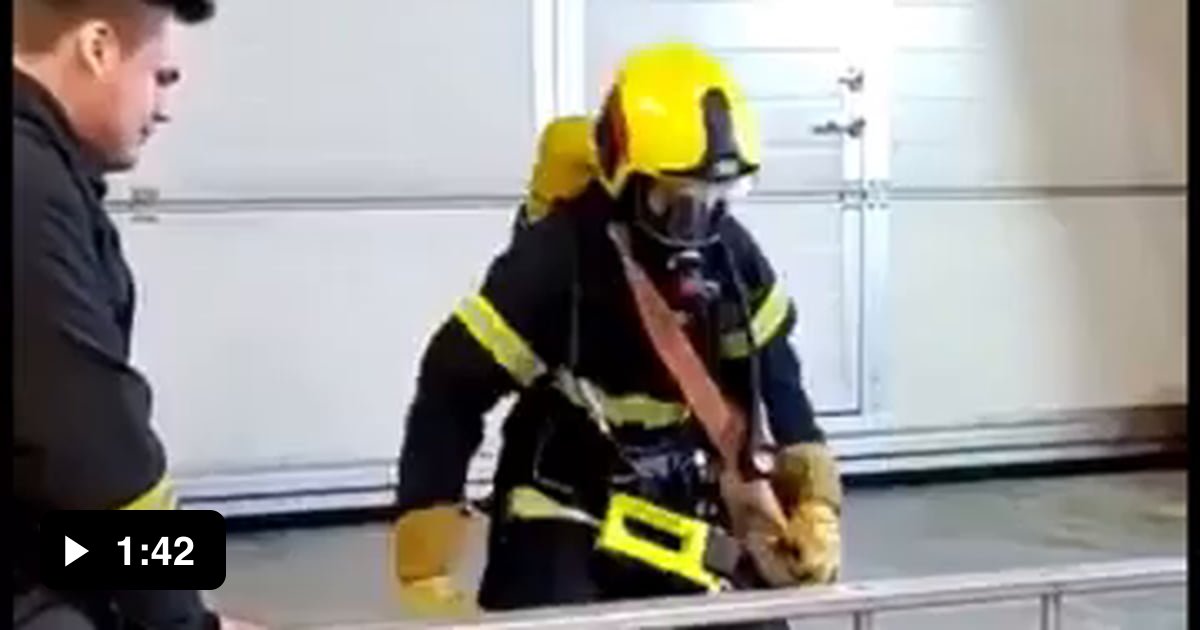Firefighter training in tight spaces - 9GAG