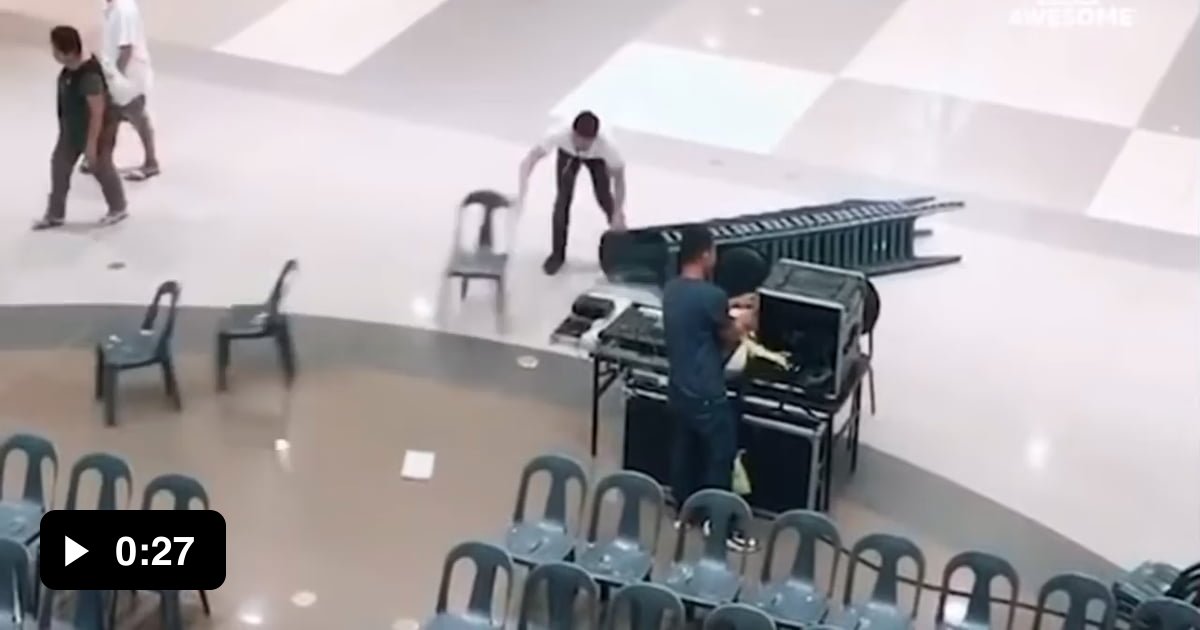 These workers are so efficient, it's mesmerizing - 9GAG