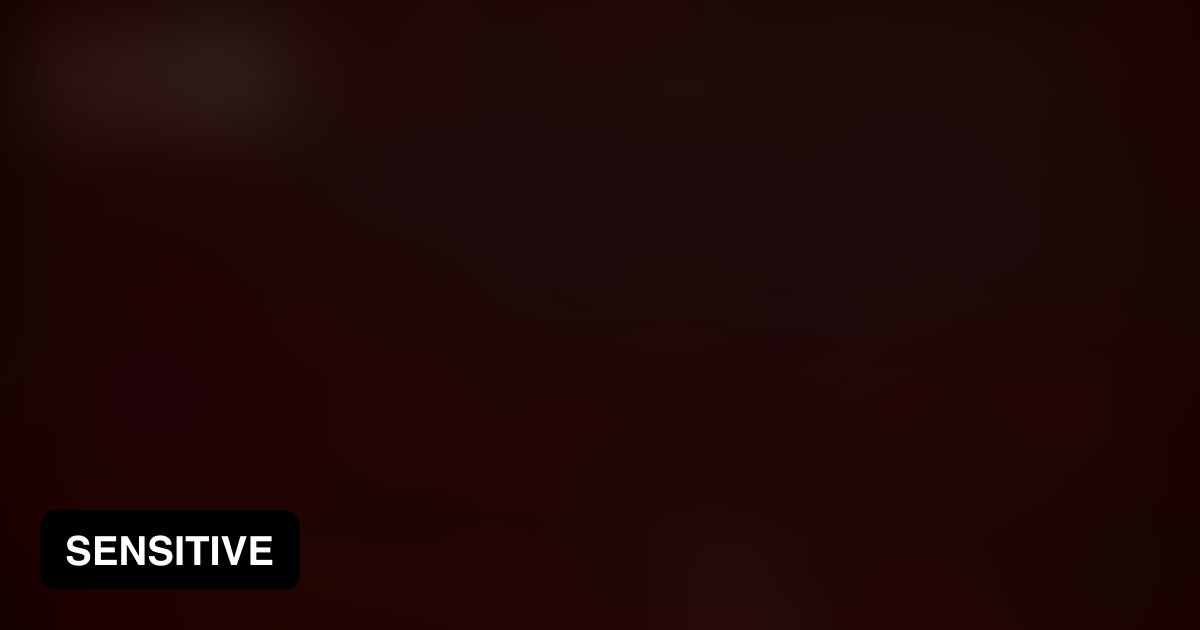 Strongman Valentin Dikul (03/04/48) performs on his prime his full ...