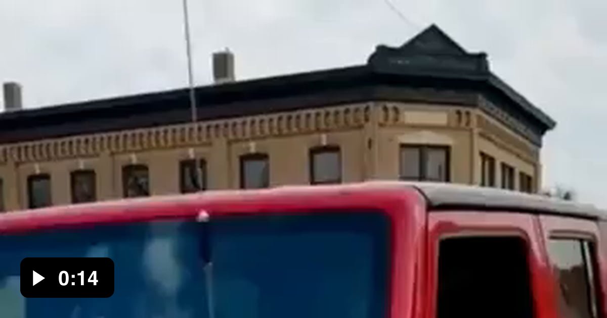 Angry driver pulled out gun over a street dispute - 9GAG