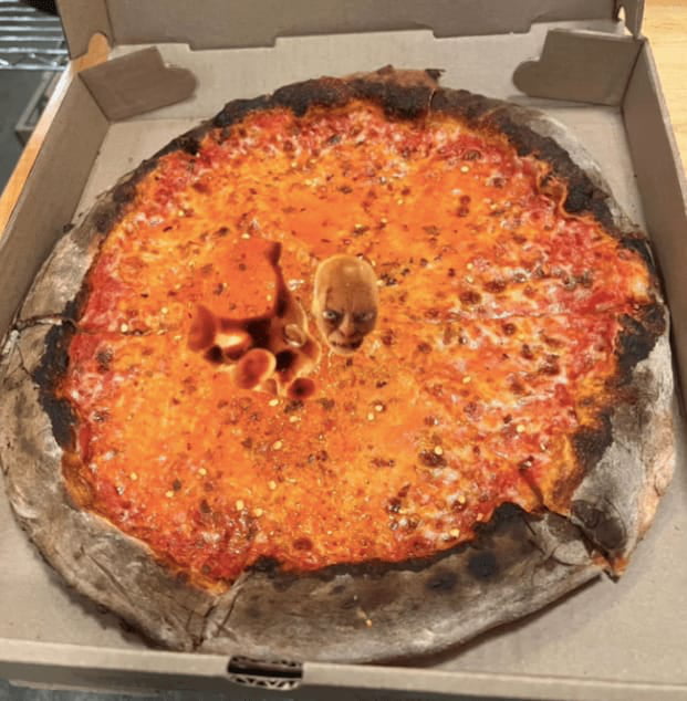 How hot would you like your Pizza? Yes. - 9GAG