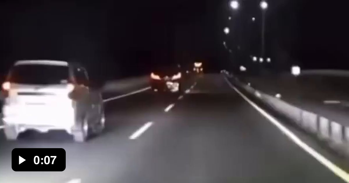 Never let them know your next move! - 9GAG