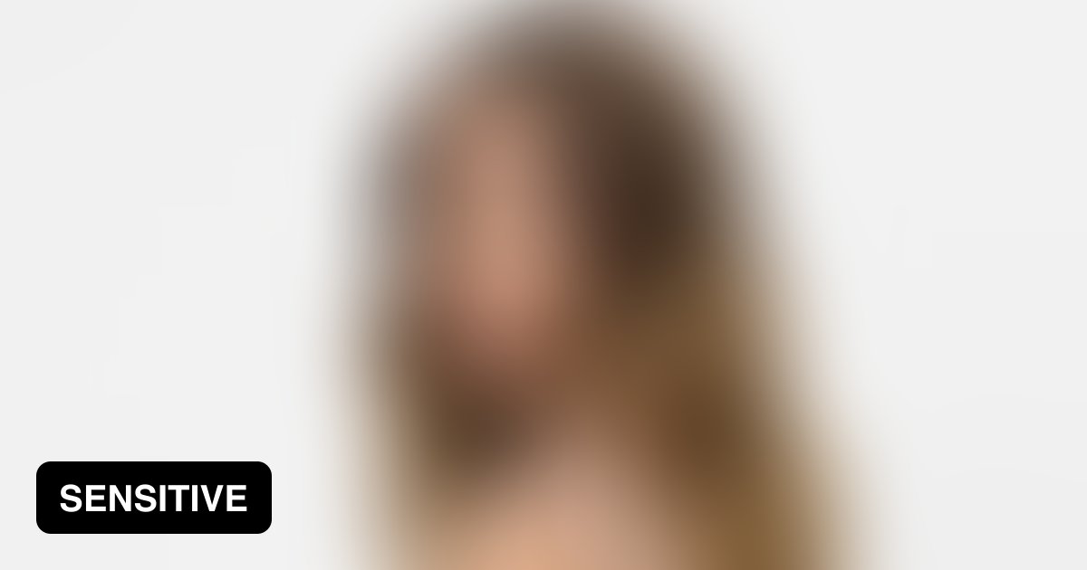 Sienna Raine Schmidt - 9GAG