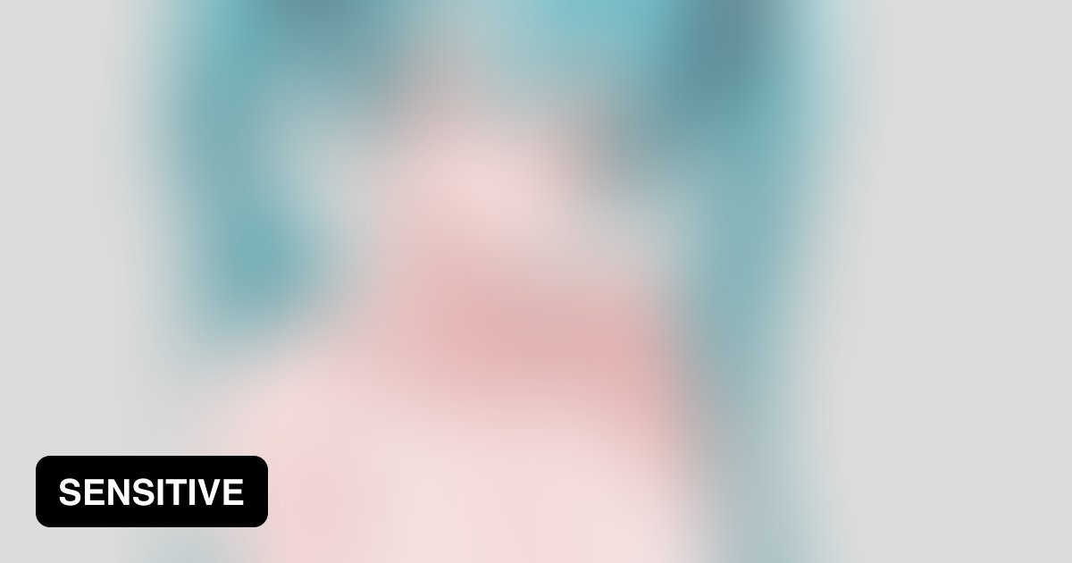 Hatsune Miku thighs - 9GAG