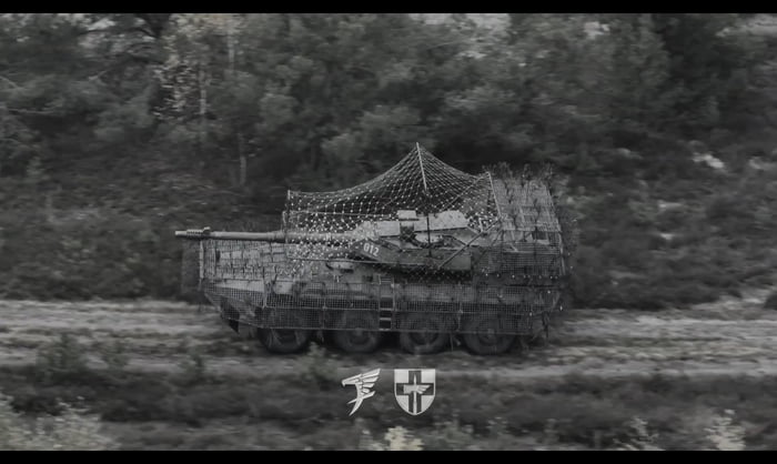 The Italian Centauro B2 tank fighter led the Battle of Kupyansk. - 9GAG