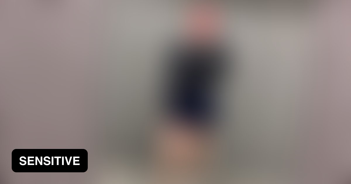 Japanese girl in yoga pants at gym so sweaty - 9GAG