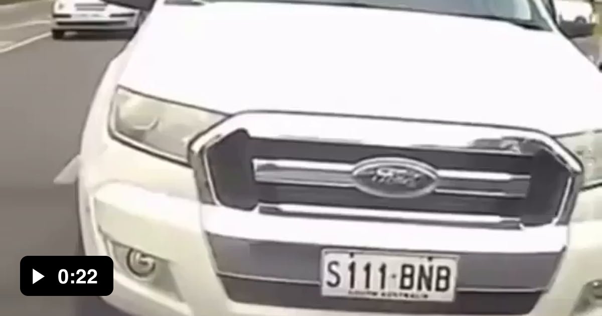 Road raging car sets off airbags - 9GAG