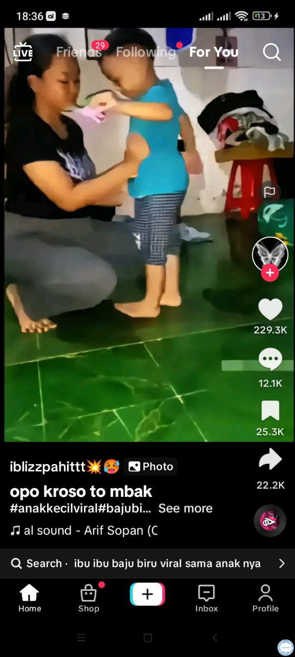 Ini yang lagi rame nih, katanya ling nya itu dibagi 2 part. - 9GAG