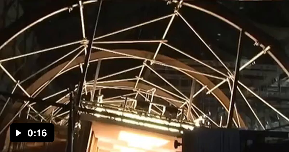 The hallway scene in “Inception” was shot using a massive 150 foot ...