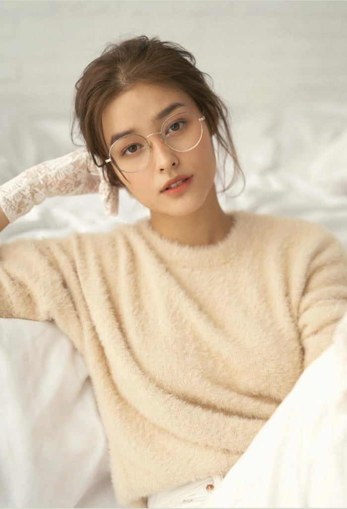 Liza Soberano - 9GAG