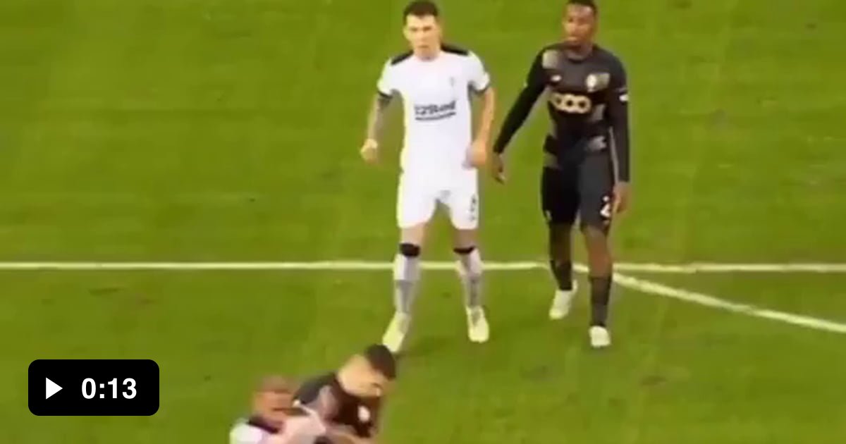 Keymar Roofe insane goal for Glasgow Rangers against Standard Liege - 9GAG