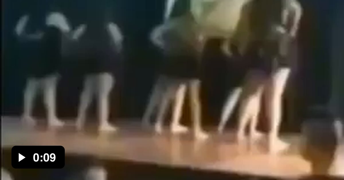 Girls dancing then stage collapses - 9GAG