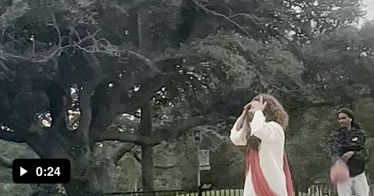 3-point Jesus - 9GAG