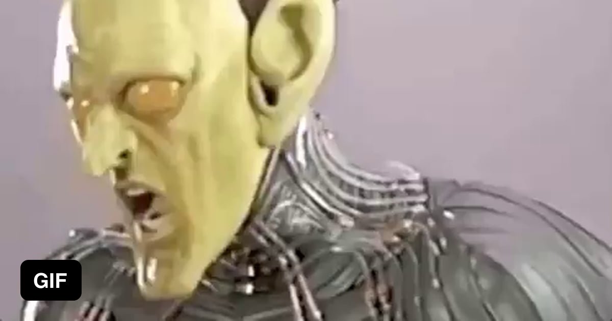 Green Goblin animatronic test for Sam Raimi’s Spider-Man - 9GAG