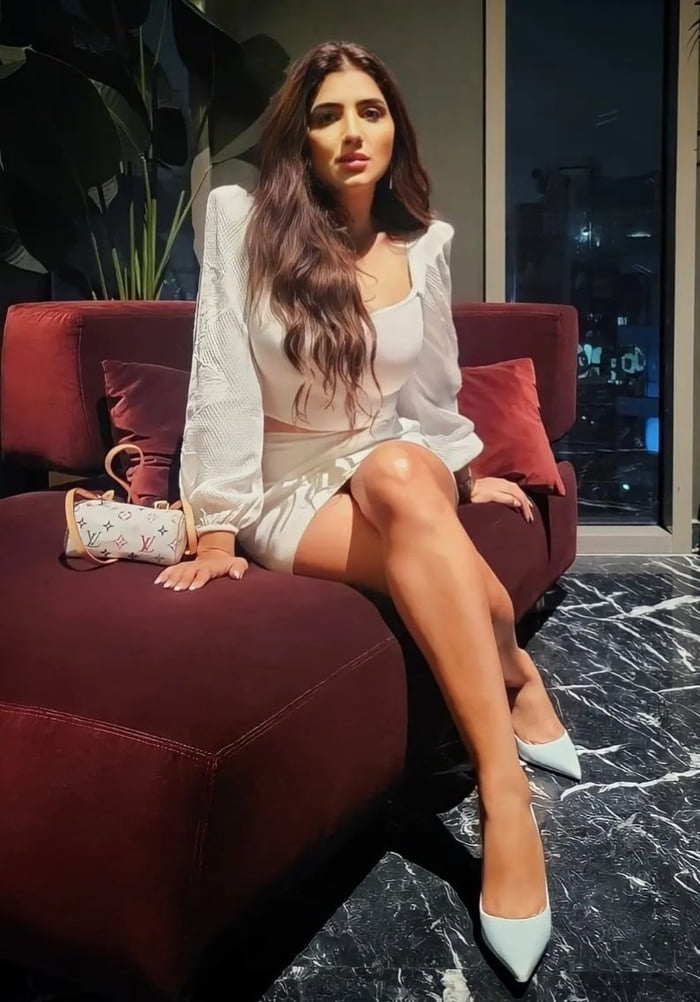 Mai Omar - Egyptian celeb - 9GAG