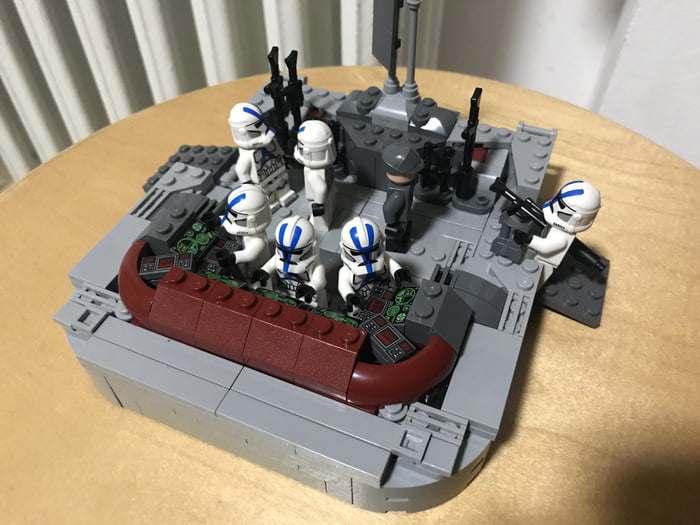 Clone command station MOC - 9GAG