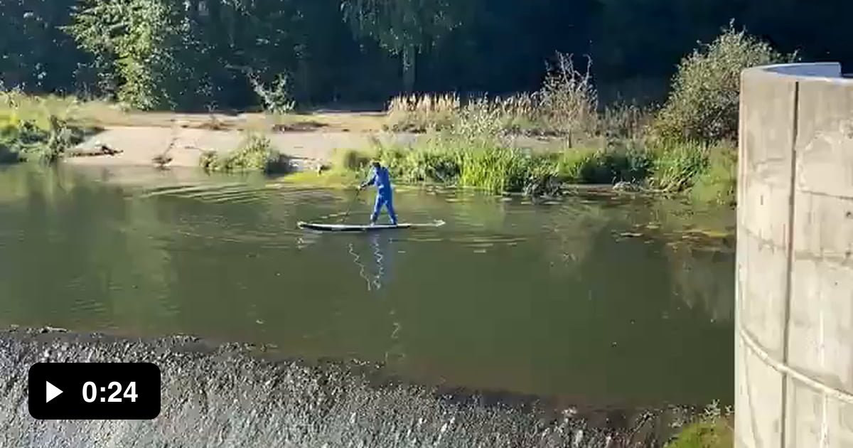 SUP ride near the hydroelectric dam - 9GAG