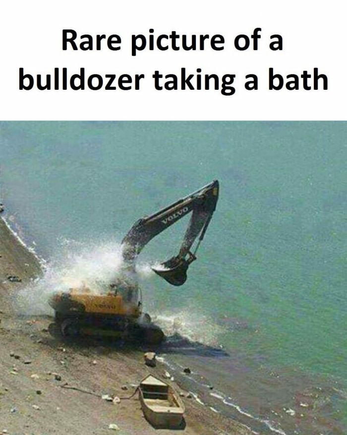 A wilde bulldozer is dangerously. Or maybe it's just a CAT - 9GAG