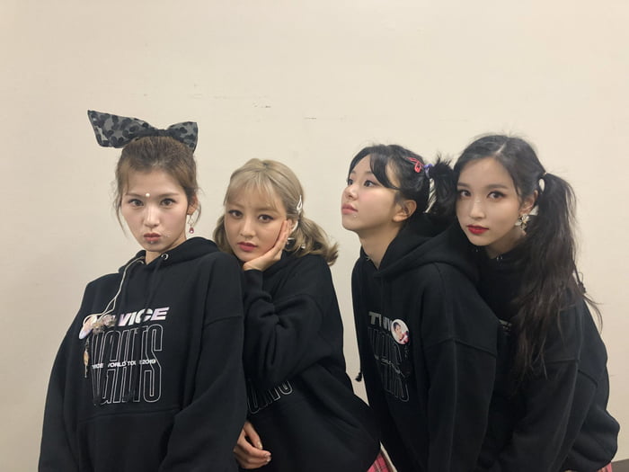 SaHio and MiChaeng - 9GAG