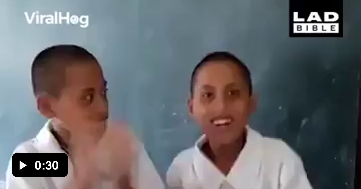 Impressive duet - 9GAG