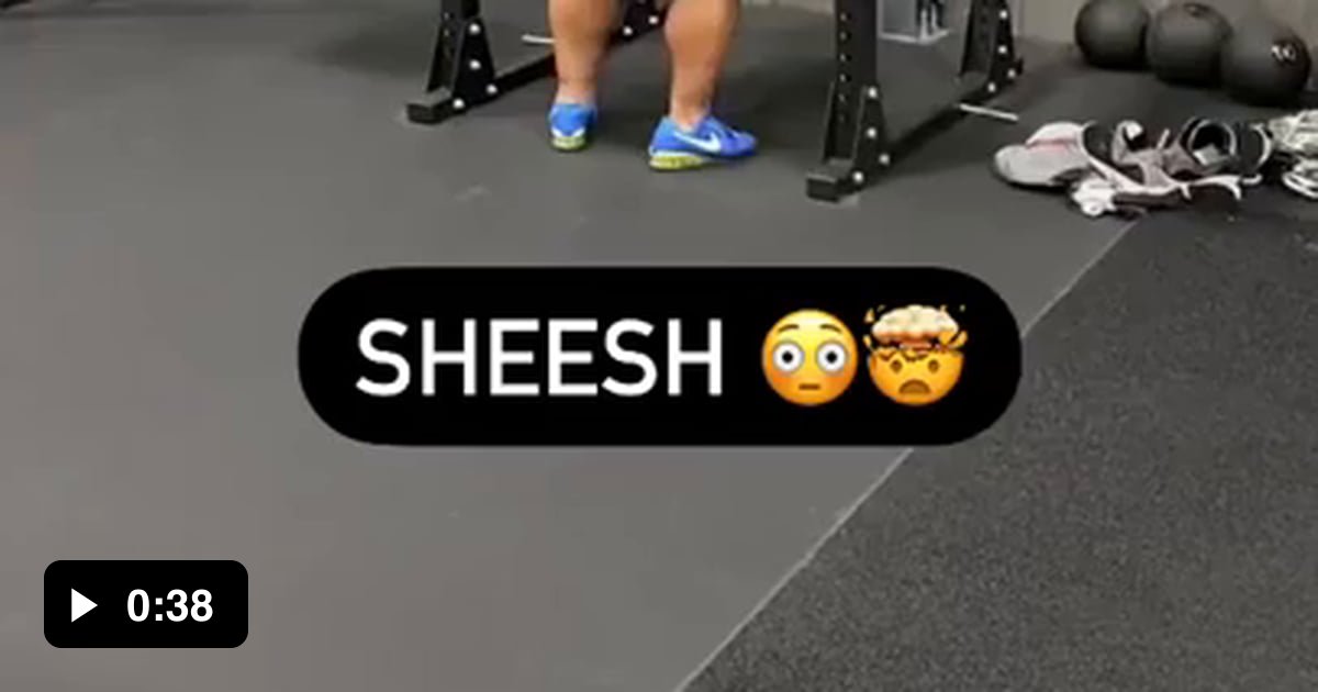 This dude squatting 765lbs with ease - 9GAG