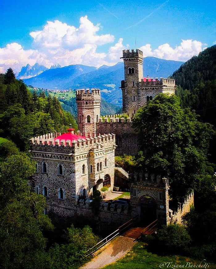 Castle Gernstein, South Tyrol - 9GAG