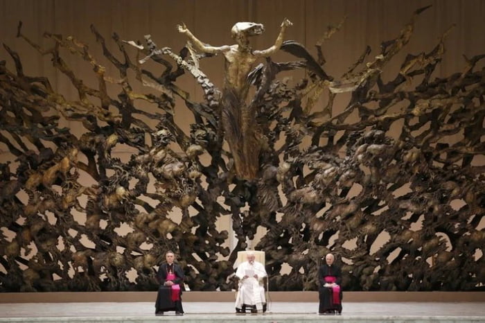 The Resurrection sculpture by Pericle Fazzini - 9GAG