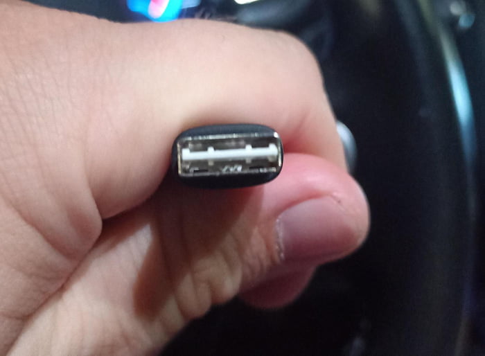 Someone Came Up With A Reversible Usb Type A Plug The Middle Slides To Either Side When