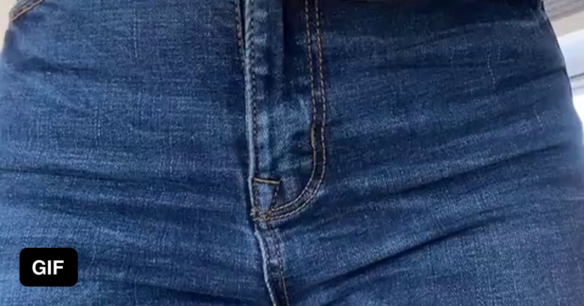 If it bounces like this in tight jeans, you can only imagine the bounce ...