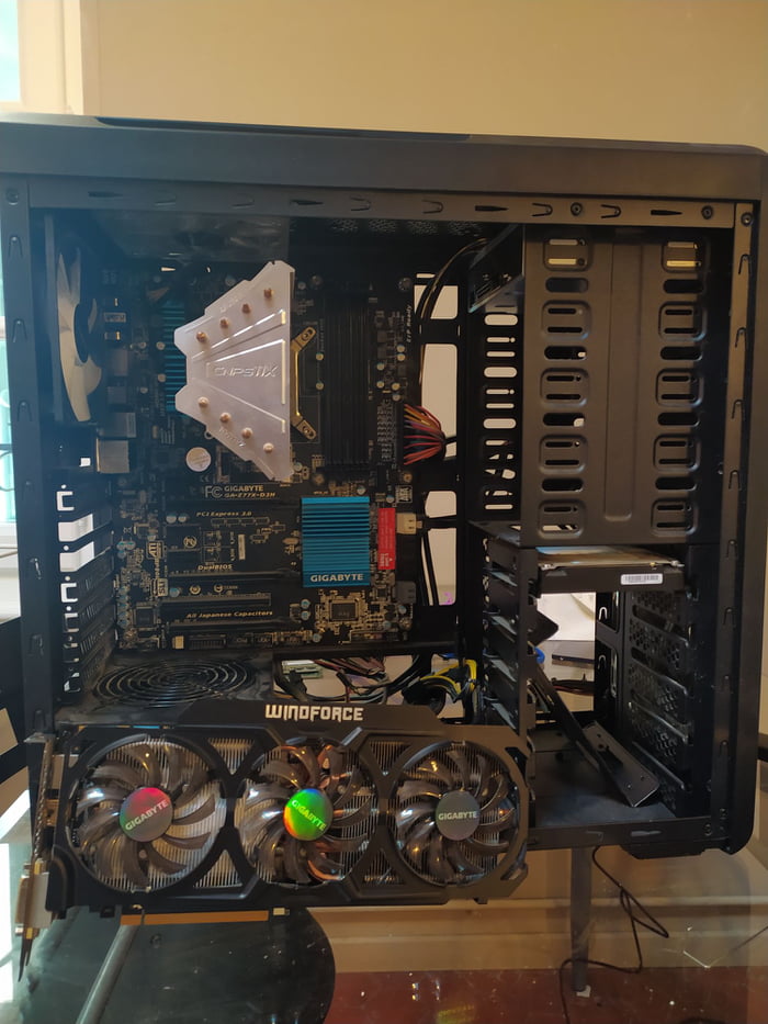 RIP my good ol' GTX 970 ( 2014 ) now i have to sell my ass to replace ...